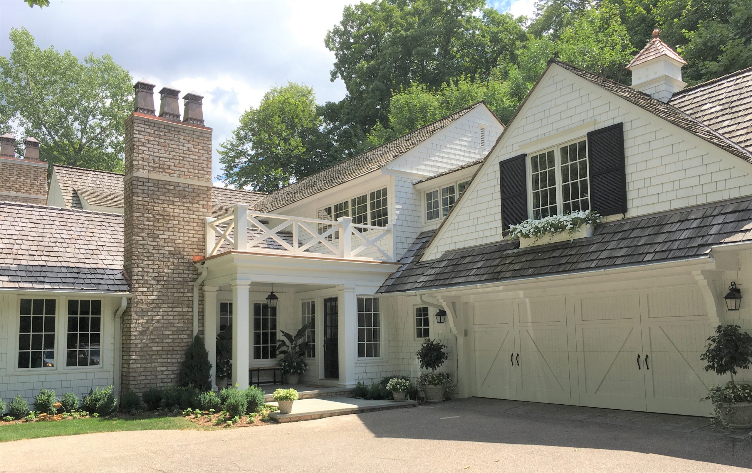 Monday Must Have: Welcoming Curb Appeal - Boyer Building Corporation